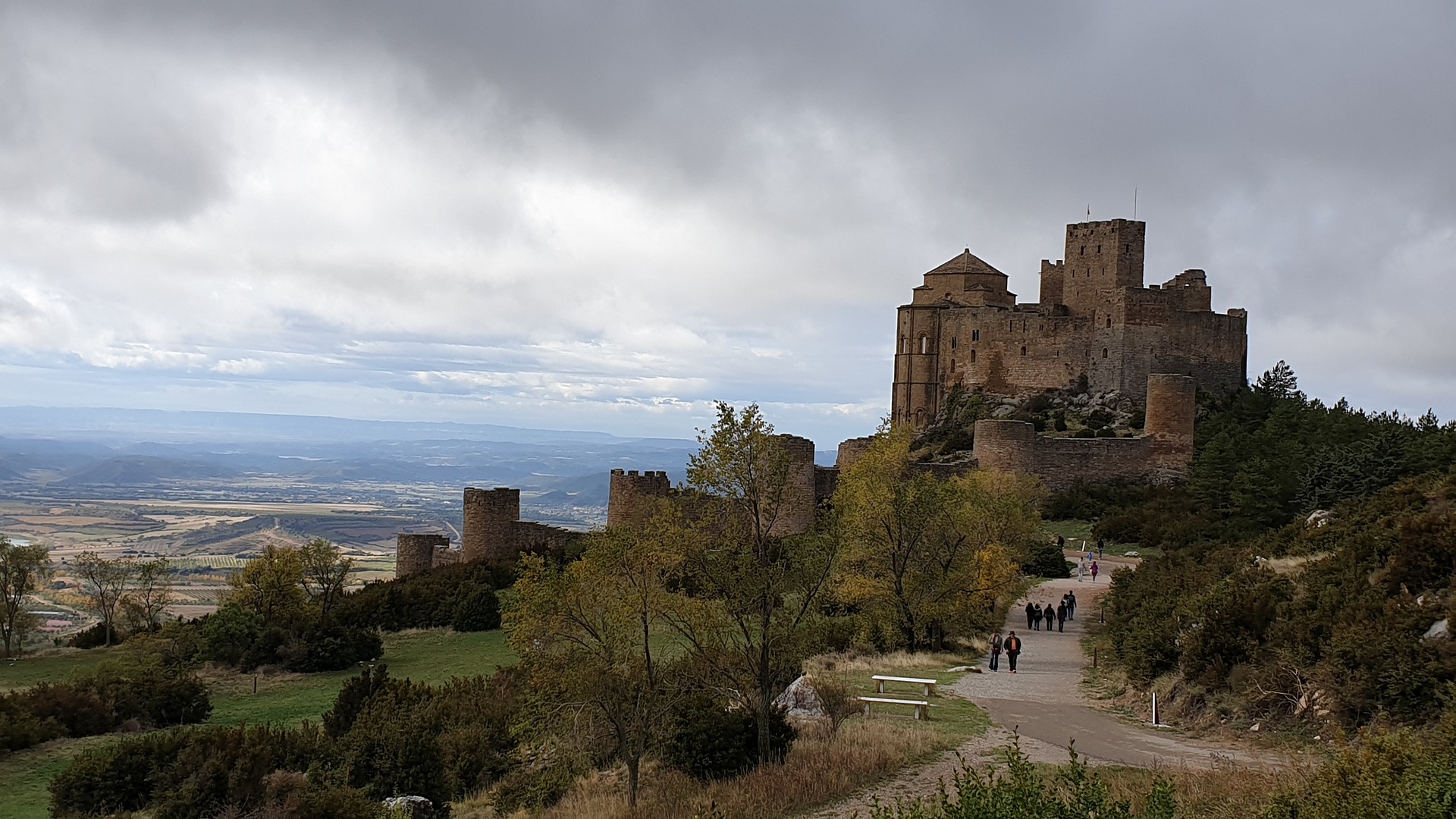 10 Extraordinary Spanish Castles | Language Atlas
